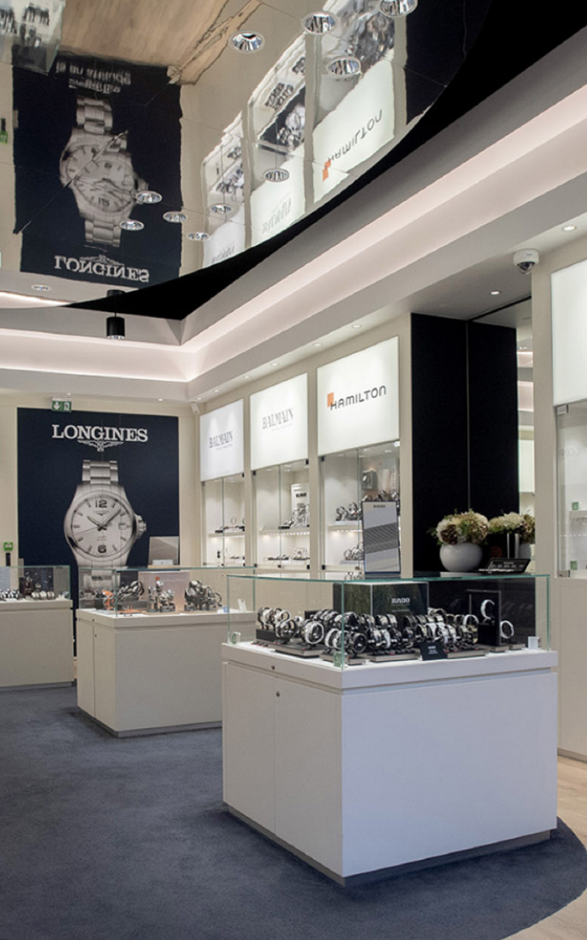 Hour Passion Outlet Boutique | Paris | La Vallée Village