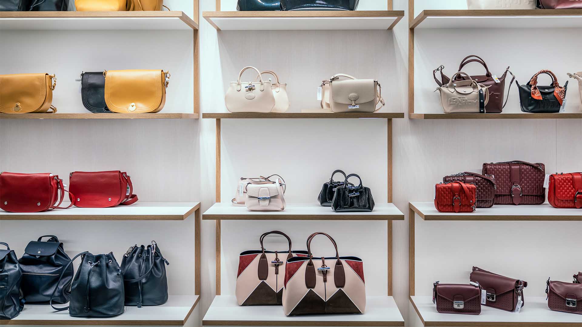 Longchamp Outlet Boutique België, dicht bij Nederland en Duitsland ...