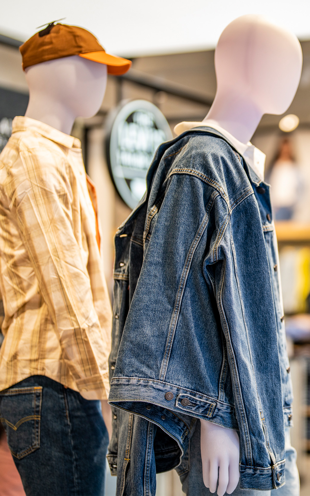 Levi's Outlet Store UK | Jeans & More | Bicester Village