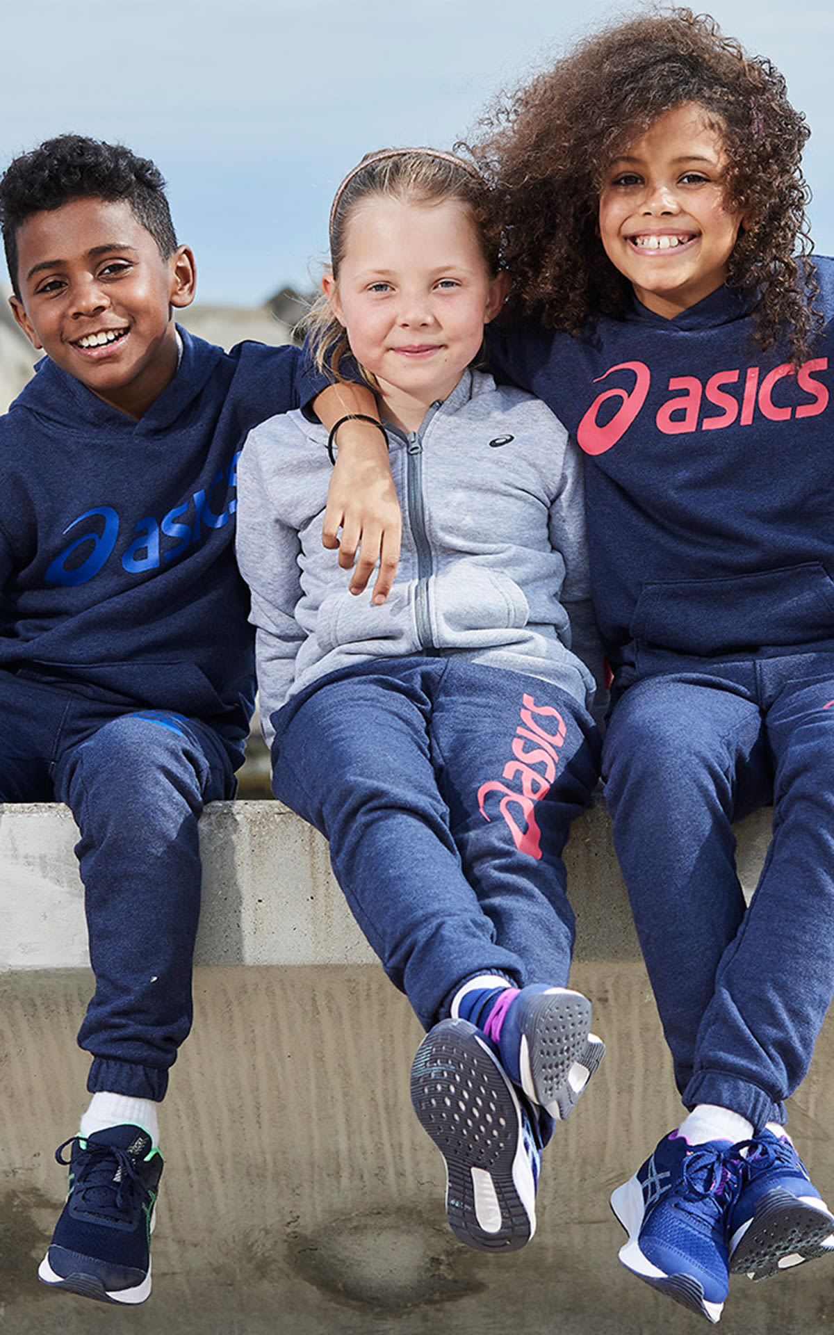 Asics Outlet | La Roca Village