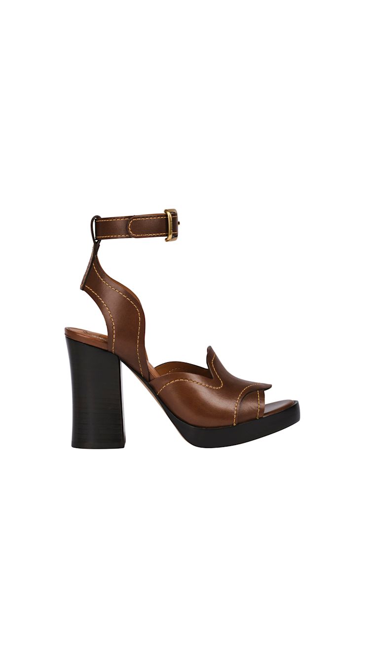 Chloe Outlet UK | Bags, Sunglasses & More | Bicester Village