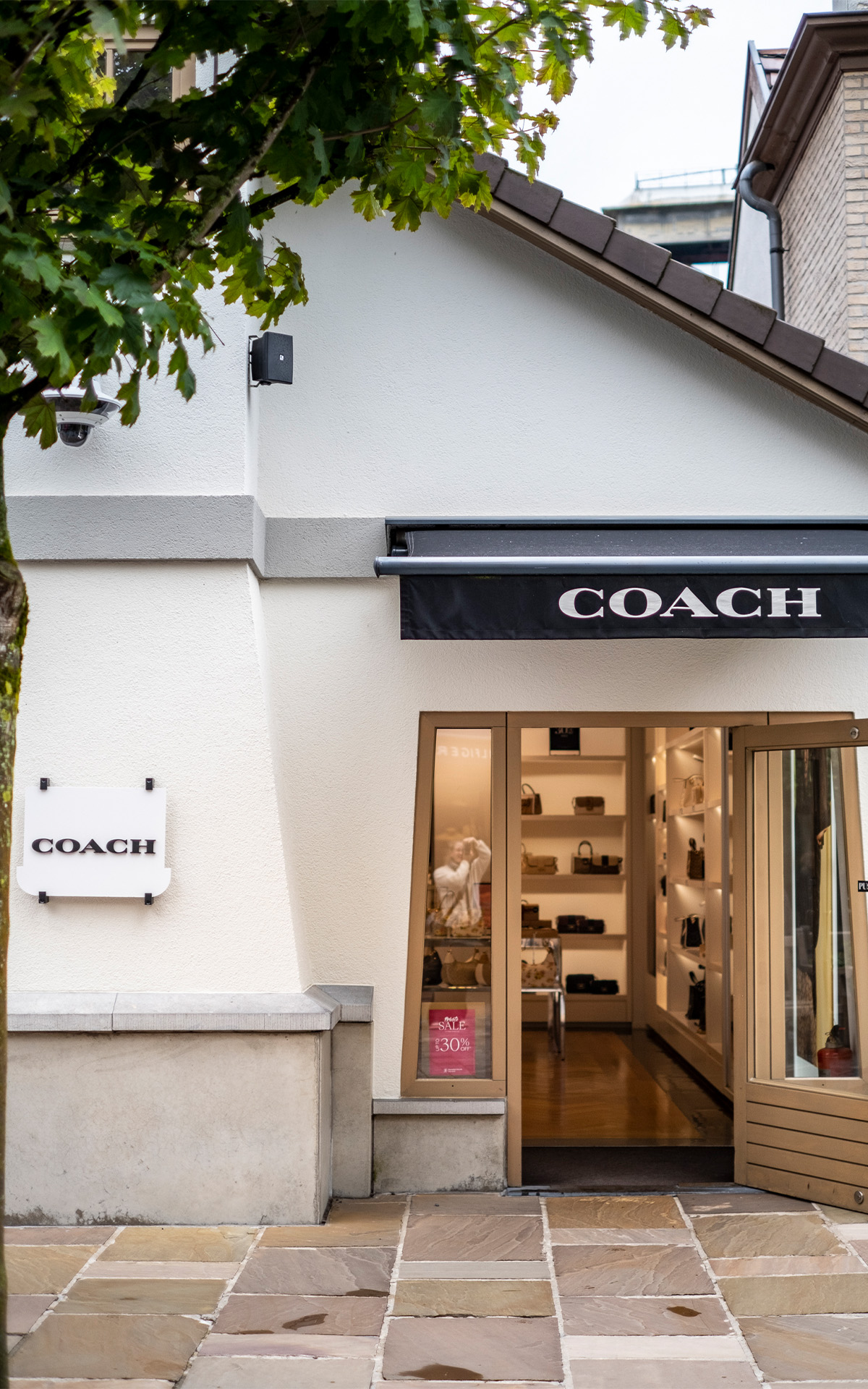 Coach Outlet Boutique Paris | La Vallée Village