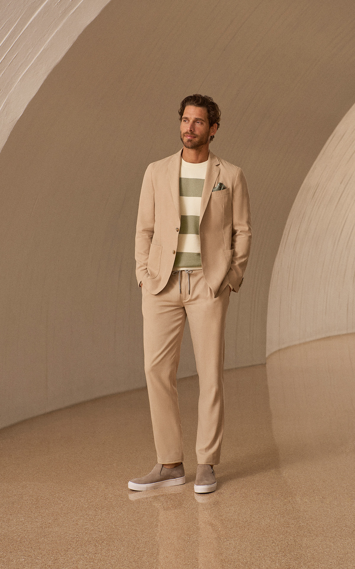 Hackett London Outlet | La Roca Village